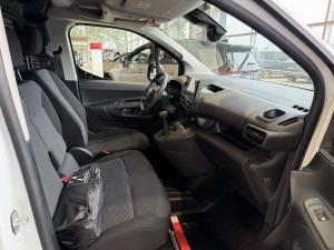 White Toyota Proace City 2026 in Panevezys, with an engine capacity of 1.50 L and mileage of 0 thousand km for 20690 €, photo 16 on AUTOMOTO.COM.LV