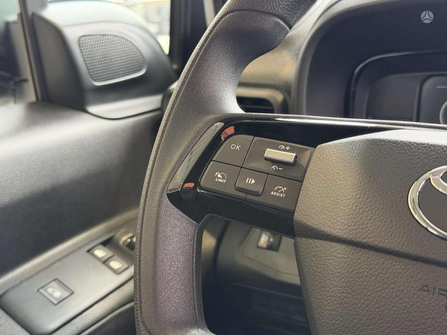 White Toyota Proace City 2026 in Panevezys, with an engine capacity of 1.50 L and mileage of 0 thousand km for 20690 €, photo 19 on AUTOMOTO.COM.LV