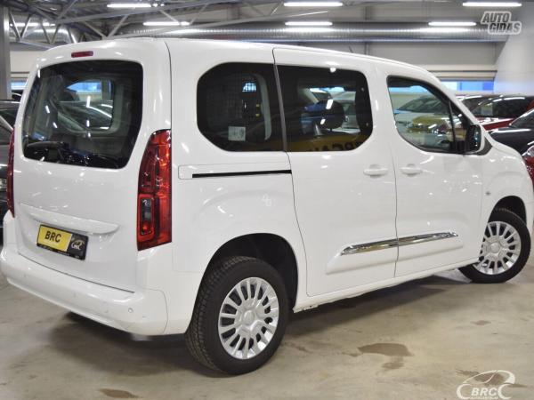 Balts Toyota Proace City 2020 Rīga, ar dzinēja tilpumu 1.50 L un nobraukumu 175 tūkst. km par 9900 €, foto 8 vietnē AUTOMOTO.COM.LV