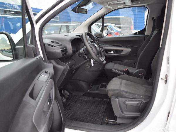 Balts Toyota Proace City 2020 Rīga, ar dzinēja tilpumu 1.50 L un nobraukumu 258 tūkst. km par 9900 €, foto 3 vietnē AUTOMOTO.COM.LV
