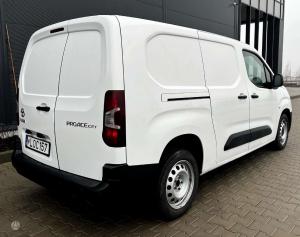 White Toyota Proace City 2020 in Vilnius, with an engine capacity of 1.50 L and mileage of 177 thousand km for 6900 €, photo 4 on AUTOMOTO.COM.LV