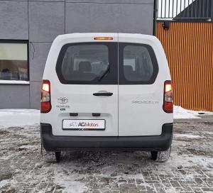 Balts Toyota Proace City 2022 Viļņa, ar dzinēja tilpumu 1.20 L un nobraukumu 47 tūkst. km par 15500 €, foto 6 vietnē AUTOMOTO.COM.LV