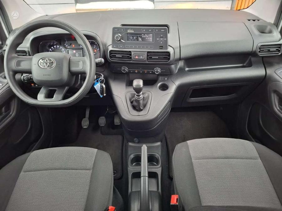 Balts Toyota Proace City 2022 Viļņa, ar dzinēja tilpumu 1.20 L un nobraukumu 47 tūkst. km par 15500 €, foto 11 vietnē AUTOMOTO.COM.LV