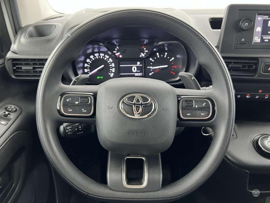 White Toyota Proace City 2023 in Vilnius, with an engine capacity of 1.50 L and mileage of 37 thousand km for 18900 €, photo 13 on AUTOMOTO.COM.LV