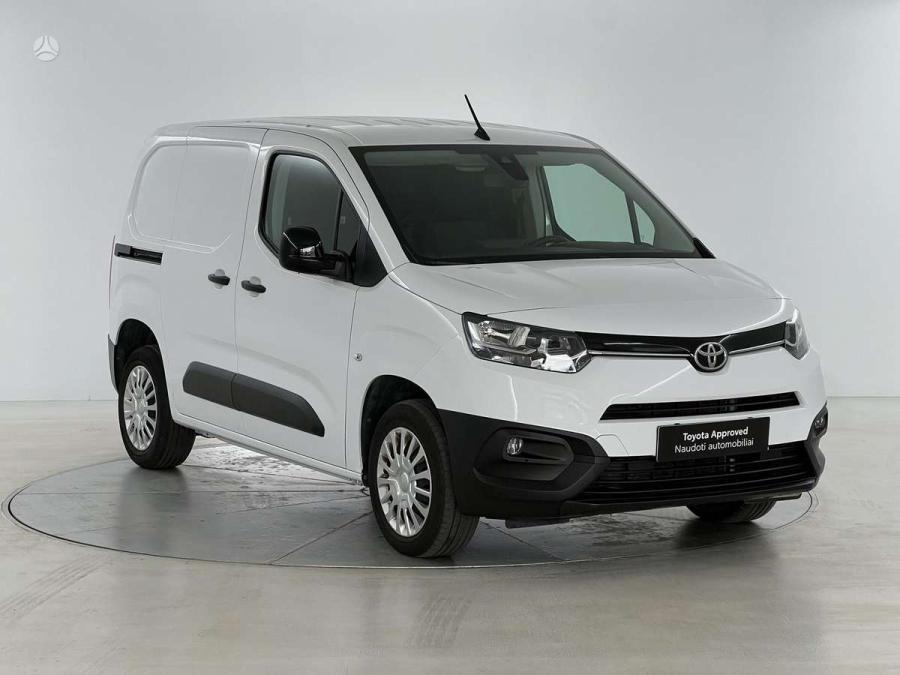 White Toyota Proace City 2023 in Vilnius, with an engine capacity of 1.50 L and mileage of 37 thousand km for 18900 €, photo 18 on AUTOMOTO.COM.LV