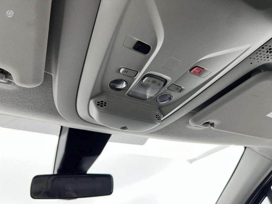 White Toyota Proace City 2023 in Vilnius, with an engine capacity of 1.50 L and mileage of 37 thousand km for 18900 €, photo 21 on AUTOMOTO.COM.LV