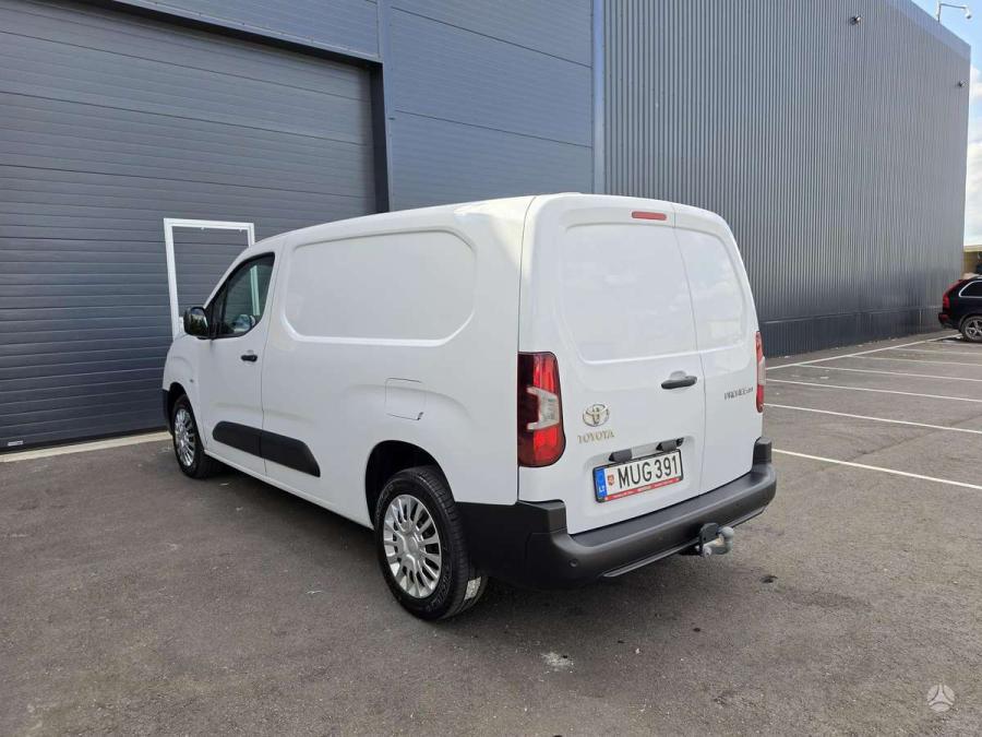 Balts Toyota Proace City 2024 Kauņa, ar dzinēja tilpumu 1.50 L un nobraukumu 75 tūkst. km par 6900 €, foto 3 vietnē AUTOMOTO.COM.LV