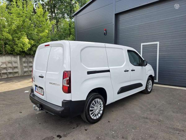 Balts Toyota Proace City 2024 Kauņa, ar dzinēja tilpumu 1.50 L un nobraukumu 75 tūkst. km par 6900 €, foto 4 vietnē AUTOMOTO.COM.LV