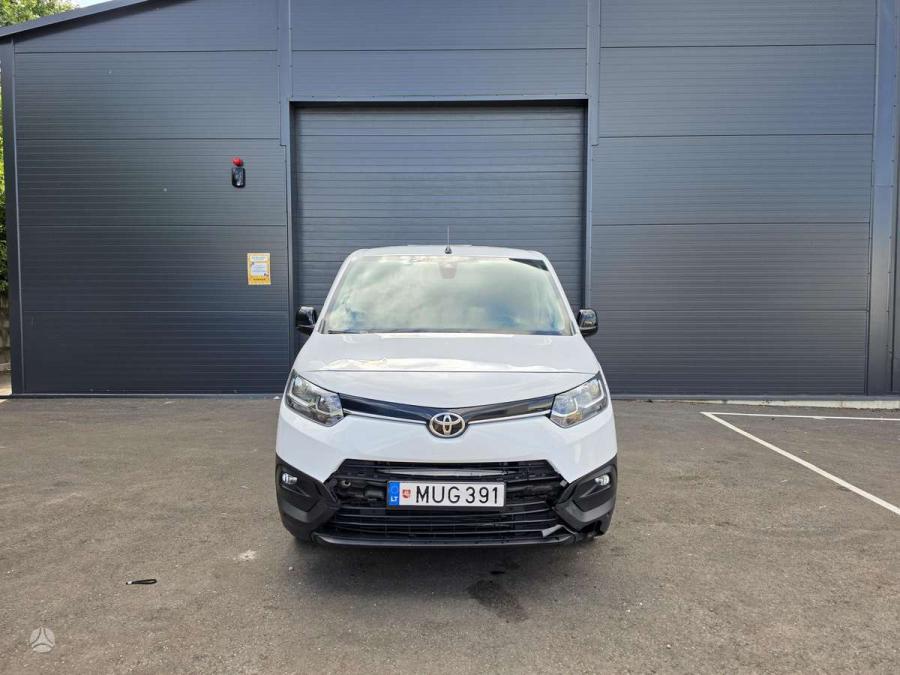 Balts Toyota Proace City 2024 Kauņa, ar dzinēja tilpumu 1.50 L un nobraukumu 75 tūkst. km par 6900 €, foto 8 vietnē AUTOMOTO.COM.LV