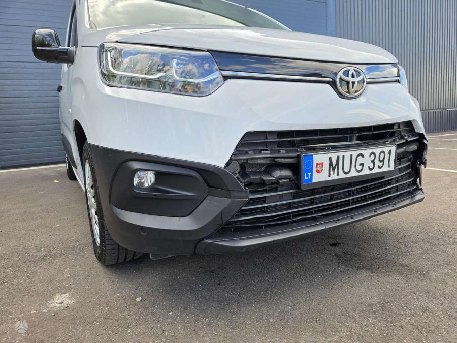 Balts Toyota Proace City 2024 Kauņa, ar dzinēja tilpumu 1.50 L un nobraukumu 75 tūkst. km par 6900 €, foto 10 vietnē AUTOMOTO.COM.LV