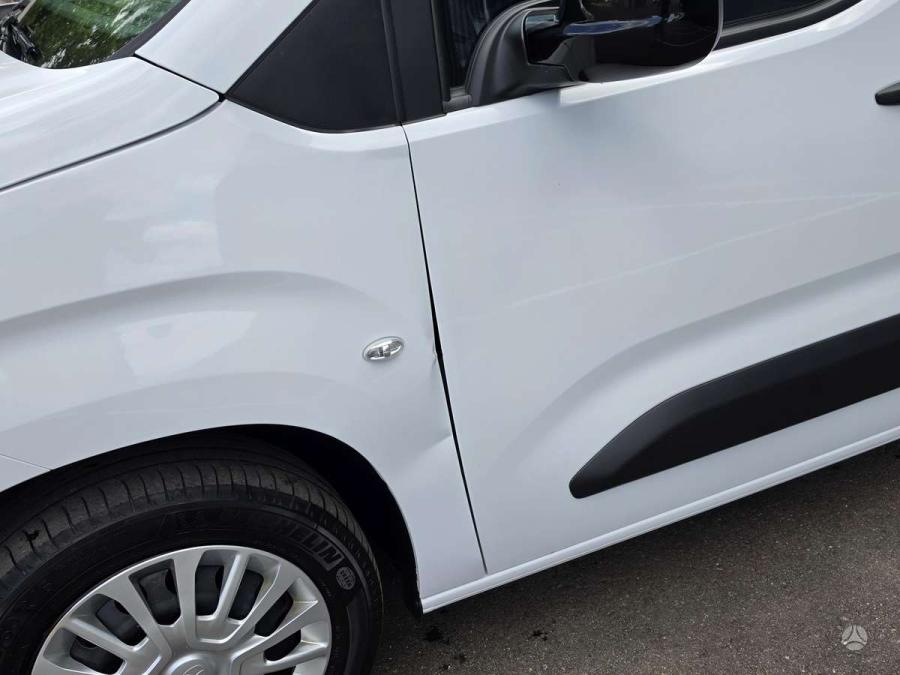 Balts Toyota Proace City 2024 Kauņa, ar dzinēja tilpumu 1.50 L un nobraukumu 75 tūkst. km par 6900 €, foto 13 vietnē AUTOMOTO.COM.LV