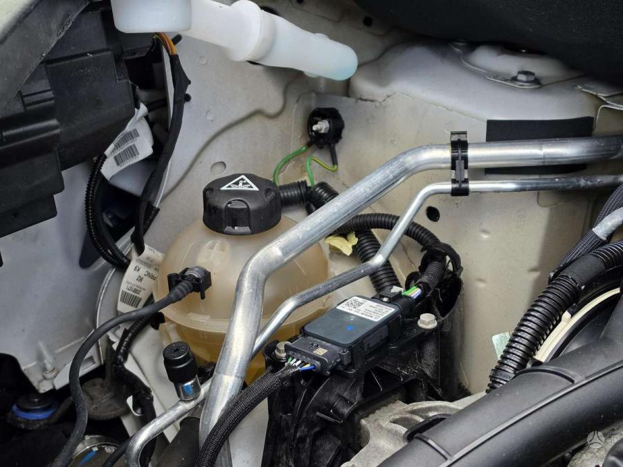 Balts Toyota Proace City 2024 Kauņa, ar dzinēja tilpumu 1.50 L un nobraukumu 75 tūkst. km par 6900 €, foto 17 vietnē AUTOMOTO.COM.LV