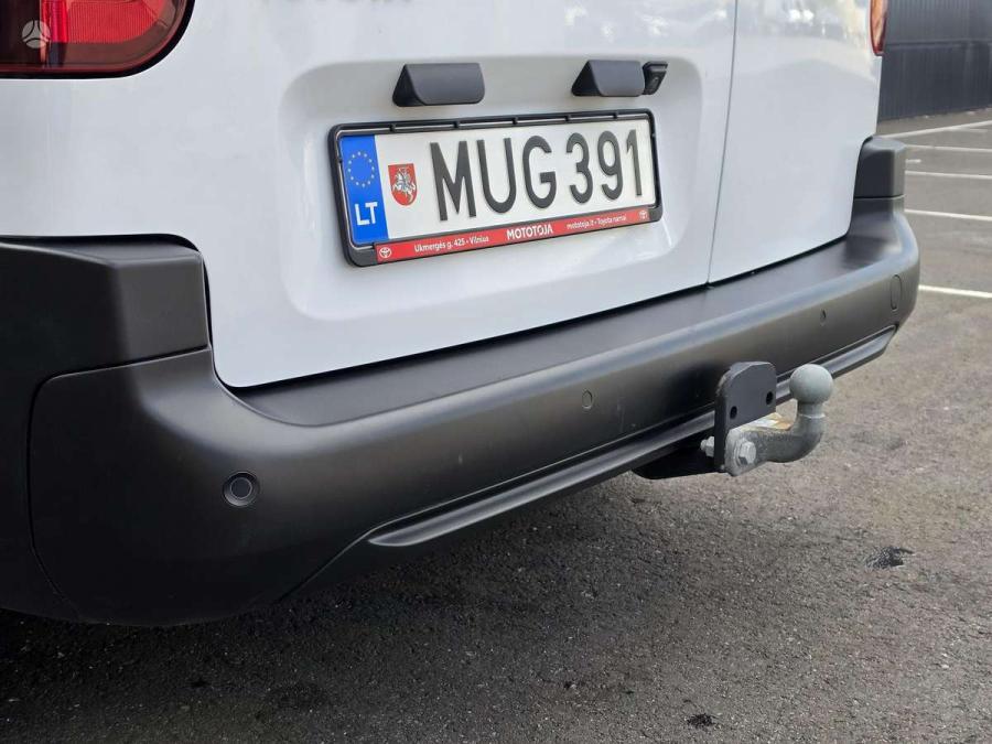 Balts Toyota Proace City 2024 Kauņa, ar dzinēja tilpumu 1.50 L un nobraukumu 75 tūkst. km par 6900 €, foto 18 vietnē AUTOMOTO.COM.LV