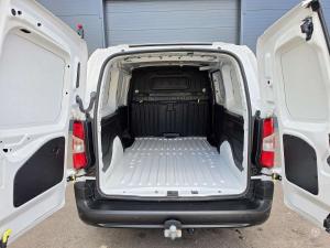 Balts Toyota Proace City 2024 Kauņa, ar dzinēja tilpumu 1.50 L un nobraukumu 75 tūkst. km par 6900 €, foto 23 vietnē AUTOMOTO.COM.LV
