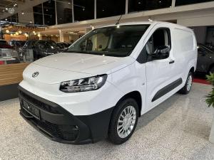 Balts Toyota Proace City 2026 Šauļi, ar dzinēja tilpumu 1.50 L un nobraukumu 8 tūkst. km par 25900 €, foto  vietnē AUTOMOTO.COM.LV