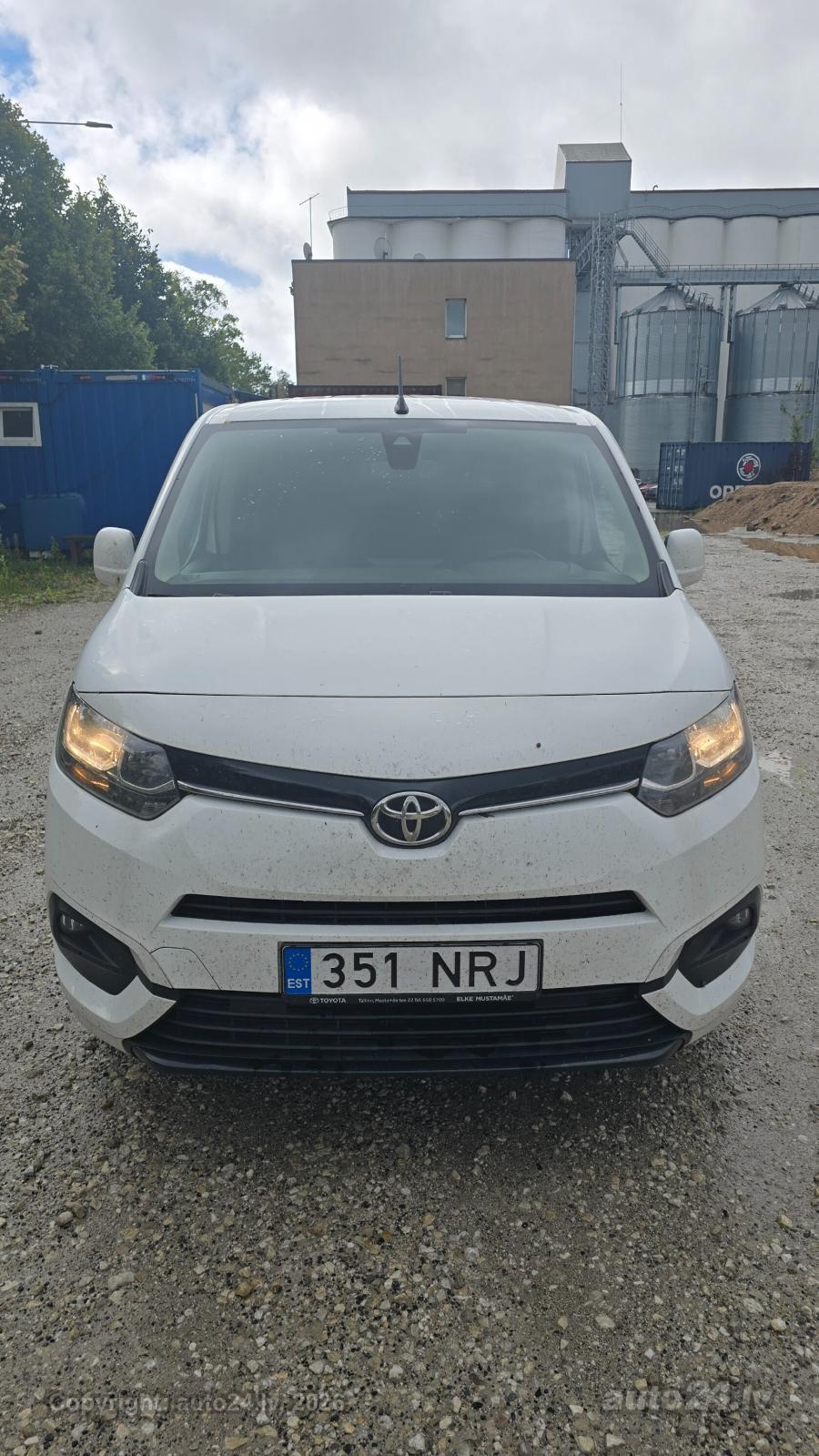 Balts Toyota Proace City 2020 Tallina, ar dzinēja tilpumu 1.50 L un nobraukumu 200 tūkst. km par 11300 €, foto 3 vietnē AUTOMOTO.COM.LV