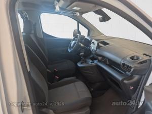 Balts Toyota Proace City 2023 Viljandi, ar dzinēja tilpumu 1.20 L un nobraukumu 82 tūkst. km par 16990 €, foto 7 vietnē AUTOMOTO.COM.LV