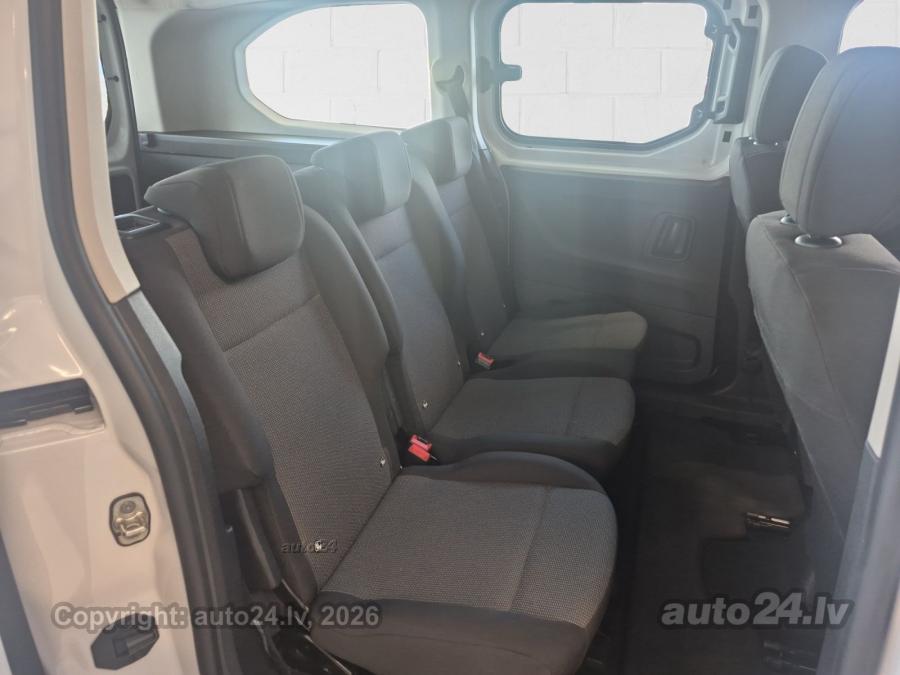 Balts Toyota Proace City 2023 Viljandi, ar dzinēja tilpumu 1.20 L un nobraukumu 82 tūkst. km par 16990 €, foto 8 vietnē AUTOMOTO.COM.LV