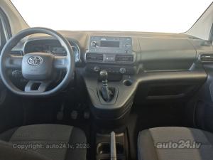 Balts Toyota Proace City 2023 Viljandi, ar dzinēja tilpumu 1.20 L un nobraukumu 82 tūkst. km par 16990 €, foto 10 vietnē AUTOMOTO.COM.LV