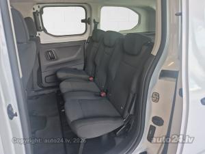 Balts Toyota Proace City 2023 Viljandi, ar dzinēja tilpumu 1.20 L un nobraukumu 82 tūkst. km par 16990 €, foto 20 vietnē AUTOMOTO.COM.LV