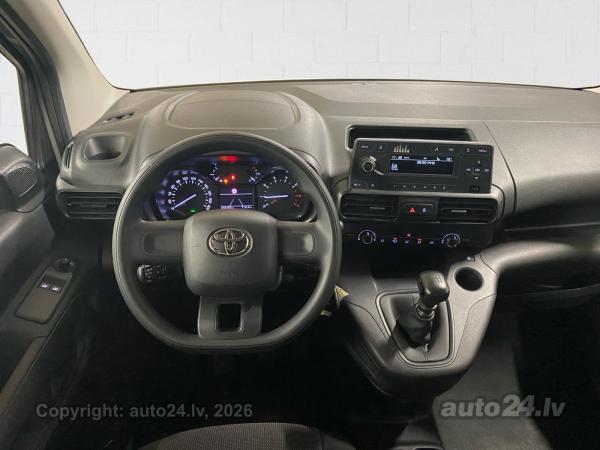 White Toyota Proace City 2023 in Tallinn, with an engine capacity of 1.20 L and mileage of 57 thousand km for 17900 €, photo 10 on AUTOMOTO.COM.LV