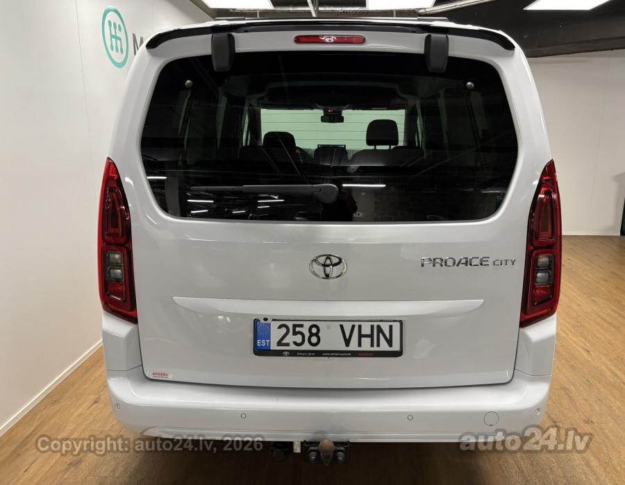 White Toyota Proace City 2024 in Tallinn, with an engine capacity of 1.50 L and mileage of 37 thousand km for 33900 €, photo 6 on AUTOMOTO.COM.LV