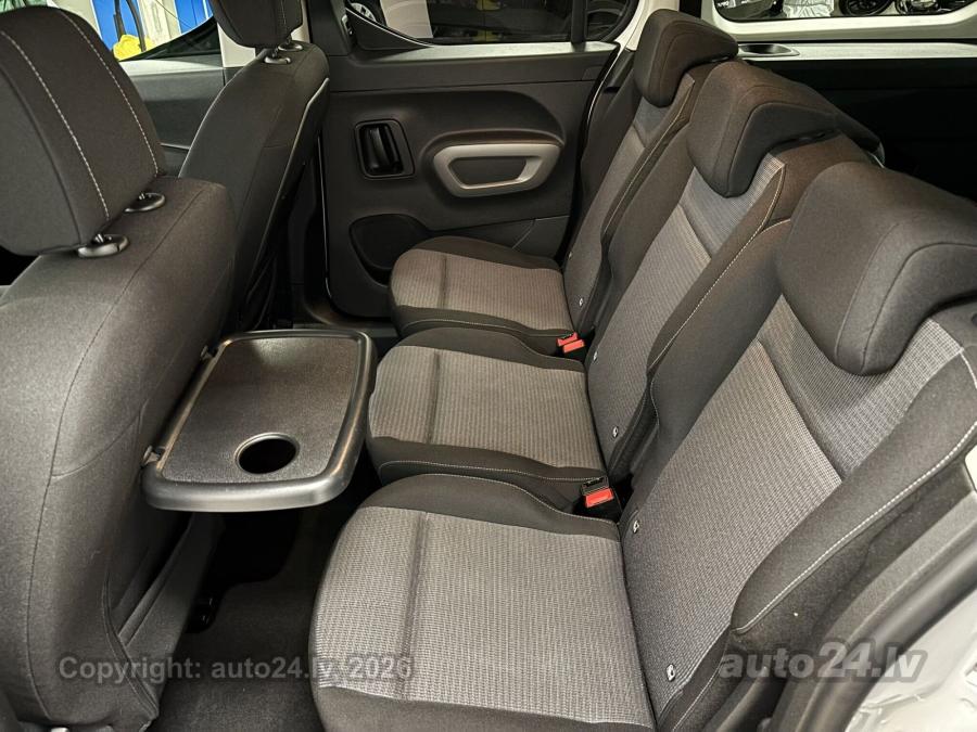 White Toyota Proace City 2024 in Tallinn, with an engine capacity of 1.50 L and mileage of 37 thousand km for 33900 €, photo 16 on AUTOMOTO.COM.LV