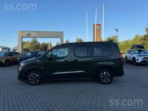 Green Toyota Proace 2024 in Liepaja, with an engine capacity of 1.50 L and mileage of 73 thousand km for 23900 €, photo 3 on AUTOMOTO.COM.LV