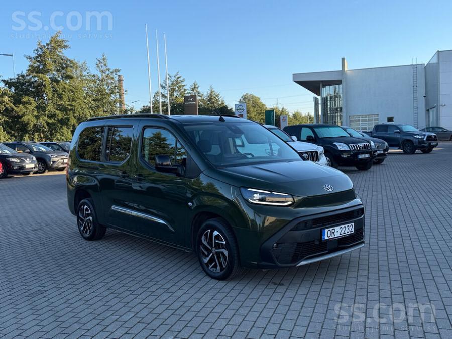 Green Toyota Proace 2024 in Liepaja, with an engine capacity of 1.50 L and mileage of 73 thousand km for 23900 €, photo 5 on AUTOMOTO.COM.LV