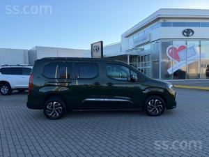 Green Toyota Proace 2024 in Liepaja, with an engine capacity of 1.50 L and mileage of 73 thousand km for 23900 €, photo 6 on AUTOMOTO.COM.LV