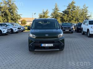 Green Toyota Proace 2024 in Liepaja, with an engine capacity of 1.50 L and mileage of 73 thousand km for 23900 €, photo 8 on AUTOMOTO.COM.LV