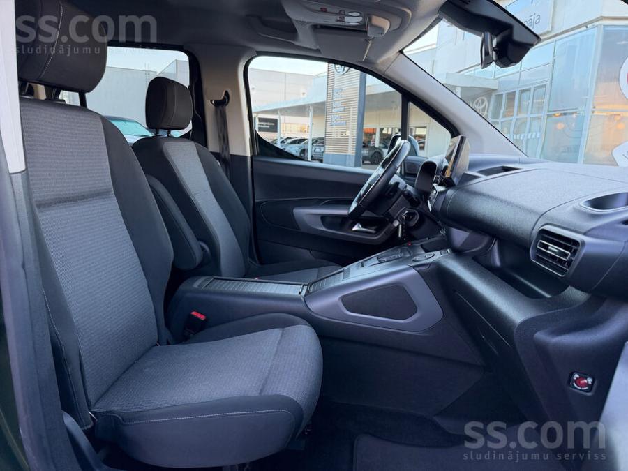 Green Toyota Proace 2024 in Liepaja, with an engine capacity of 1.50 L and mileage of 73 thousand km for 23900 €, photo 19 on AUTOMOTO.COM.LV