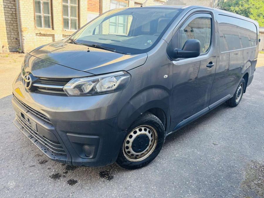 Grey Toyota Proace 2017 in Taurage, with an engine capacity of 1.99 L and mileage of 280 thousand km for 5300 €, photo 3 on AUTOMOTO.COM.LV