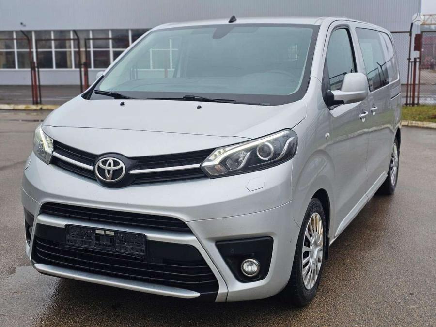 Grey Toyota Proace 2018 in Rokiskis, with an engine capacity of 1.56 L and mileage of 300 thousand km for 5650 €, photo 8 on AUTOMOTO.COM.LV