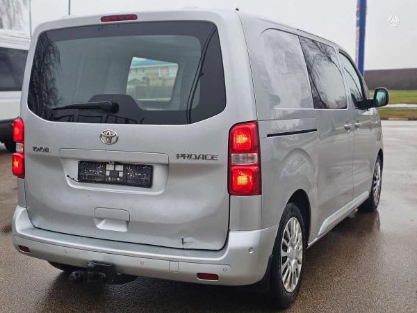 Grey Toyota Proace 2018 in Rokiskis, with an engine capacity of 1.56 L and mileage of 300 thousand km for 5650 €, photo 10 on AUTOMOTO.COM.LV