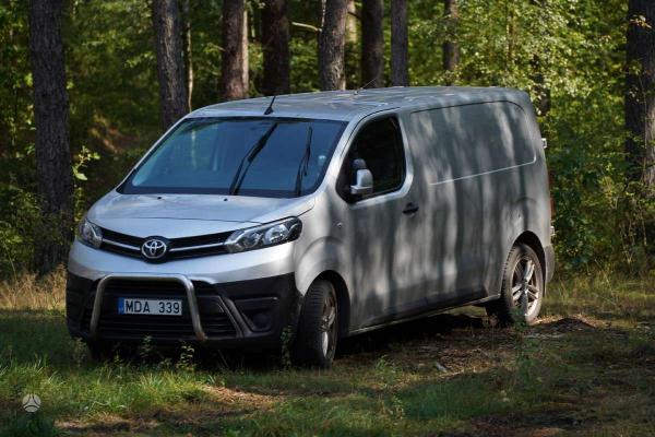 Pelēks Toyota Proace 2018 Kauņa, ar dzinēja tilpumu 2.00 L un nobraukumu 220 tūkst. km par 11000 €, foto 1 vietnē AUTOMOTO.COM.LV