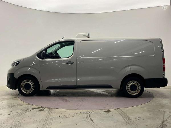 Grey Toyota Proace 2019 in Panevezys, with an engine capacity of 2.00 L and mileage of 218 thousand km for 12990 €, photo 5 on AUTOMOTO.COM.LV