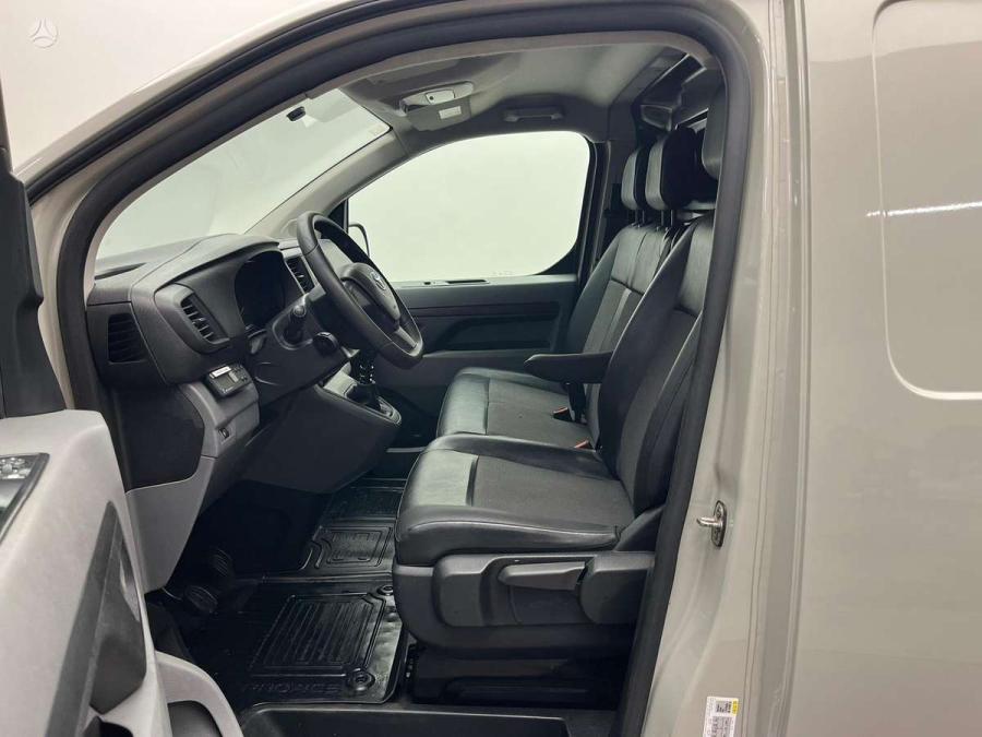Pelēks Toyota Proace 2019 Panevēža, ar dzinēja tilpumu 2.00 L un nobraukumu 218 tūkst. km par 12990 €, foto 9 vietnē AUTOMOTO.COM.LV