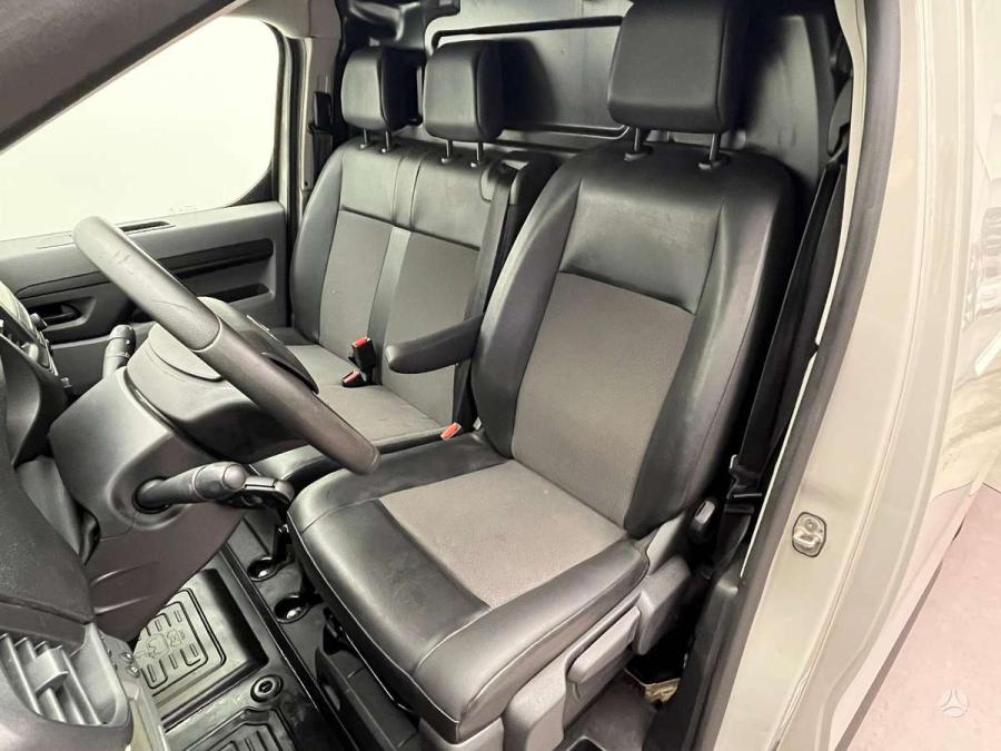 Pelēks Toyota Proace 2019 Panevēža, ar dzinēja tilpumu 2.00 L un nobraukumu 218 tūkst. km par 12990 €, foto 13 vietnē AUTOMOTO.COM.LV