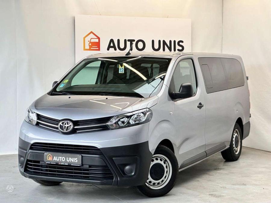 Pelēks Toyota Proace 2022 Viļņa, ar dzinēja tilpumu 1.50 L un nobraukumu 111 tūkst. km par 23474 €, foto 1 vietnē AUTOMOTO.COM.LV