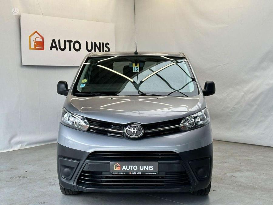 Pelēks Toyota Proace 2022 Viļņa, ar dzinēja tilpumu 1.50 L un nobraukumu 111 tūkst. km par 23474 €, foto 2 vietnē AUTOMOTO.COM.LV