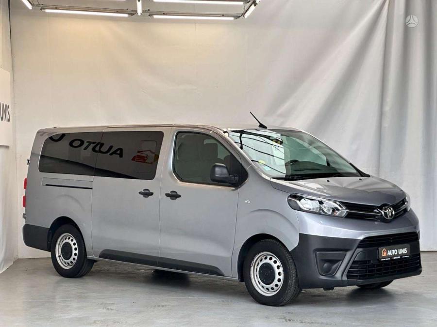 Pelēks Toyota Proace 2022 Viļņa, ar dzinēja tilpumu 1.50 L un nobraukumu 111 tūkst. km par 23474 €, foto 3 vietnē AUTOMOTO.COM.LV
