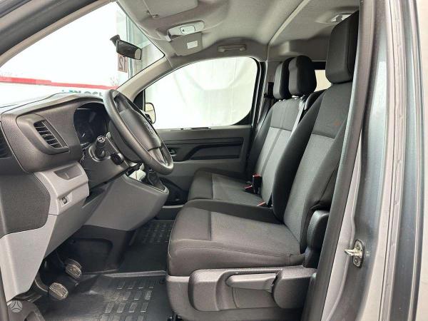 Pelēks Toyota Proace 2022 Viļņa, ar dzinēja tilpumu 1.50 L un nobraukumu 111 tūkst. km par 23474 €, foto 8 vietnē AUTOMOTO.COM.LV