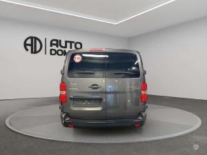 Grey Toyota Proace 2024 in Klaipeda, with an engine capacity of 2.00 L and mileage of 67 thousand km for 29999 €, photo 5 on AUTOMOTO.COM.LV