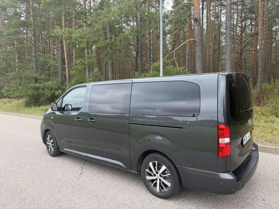 Grey Toyota Proace 2025 in Druskininkai, with an engine capacity of 2.00 L and mileage of 49 thousand km for 38500 €, photo 7 on AUTOMOTO.COM.LV