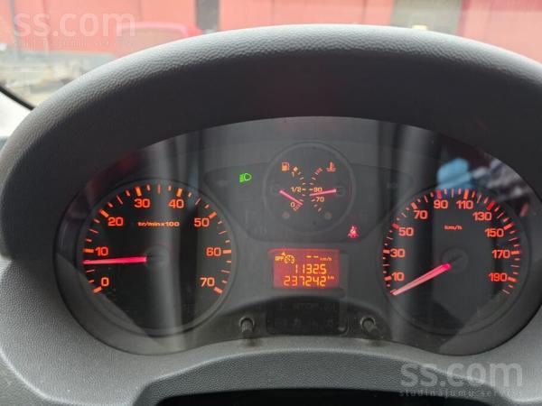 Toyota Proace 2014 in Cesis on AUTOMOTO.COM.LV Grey Toyota Proace 2014 in Cesis, with an engine capacity of 2.00 L and mileage of 237 thousand km for 5500 €, photo 8 on AUTOMOTO.COM.LV