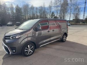 Pelēks Toyota Proace 2016 Valmiera, ar dzinēja tilpumu 2.00 L un nobraukumu 80 tūkst. km par 15600 €, foto 8 vietnē AUTOMOTO.COM.LV