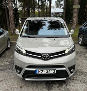 Grey Toyota Proace 2017 in Ogre, with an engine capacity of 1.60 L and mileage of 173 thousand km for 15000 €, photo 1 on AUTOMOTO.COM.LV