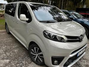Grey Toyota Proace 2017 in Ogre, with an engine capacity of 1.60 L and mileage of 173 thousand km for 15000 €, photo 8 on AUTOMOTO.COM.LV