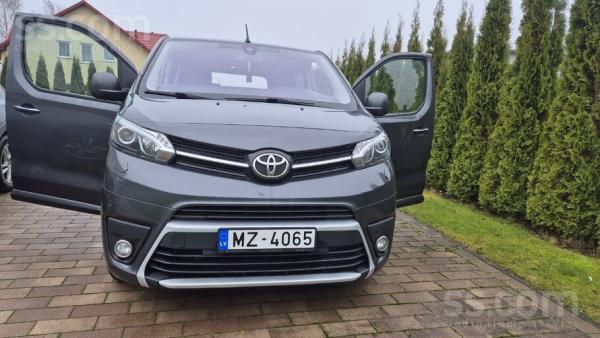 Pelēks Toyota Proace 2017 Rīga, ar dzinēja tilpumu 2.00 L un nobraukumu 275 tūkst. km par 17600 €, foto 3 vietnē AUTOMOTO.COM.LV